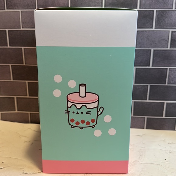 Pusheen | Toys | Pusheen Bobasheen Vinyl Figure | Poshmark